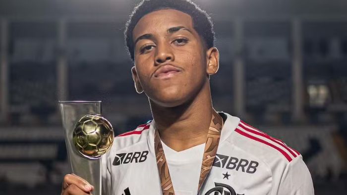 Joia do Flamengo na Copa São Paulo tem mais de 120 gols e multa de R ...