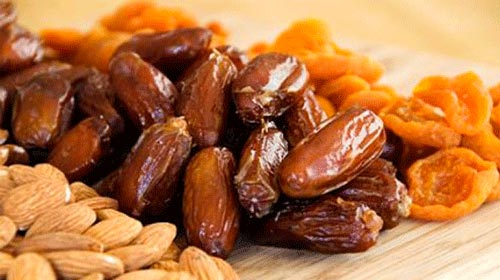 Muito além do leite: conheça cinco frutas que são ricas em cálcio