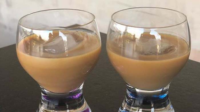 Prepare amarula caseira sem precisar gastar muito!