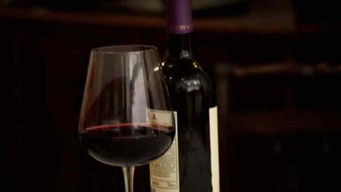 Saiba como escolher e degustar um vinho bom e barato