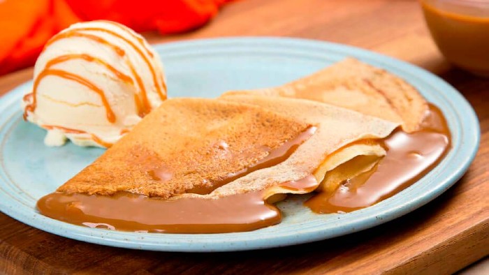 Crepe de doce de leite zero lactose para adoçar a tarde