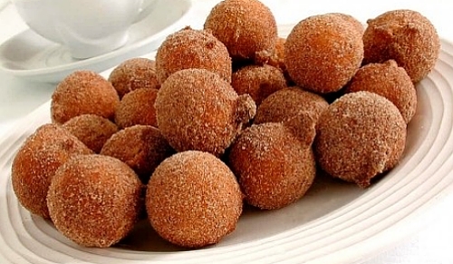 Bolinhos são fáceis de fazer e vão bem a qualquer hora; confira 25 receitas
